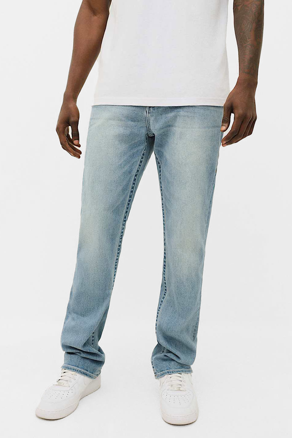 True Religion - Ricky Relaxed Straight Fit Jeans L32 - Brilliant Medium ...